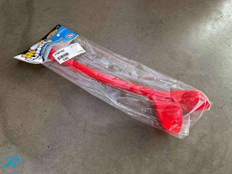 ESP Snow Slinger Snowball Maker - Roller Auctions