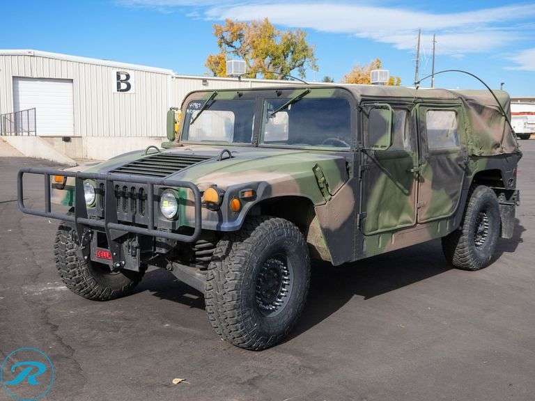 1987 AM General HMMWV 1 1/4 Ton 4WD SUV - Roller Auctions