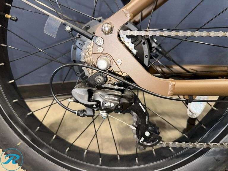 Serfas E-Dart Electric Bike, Shimano Components, Hydraulic Disc Brakes, Size M/L - Roller Auctions