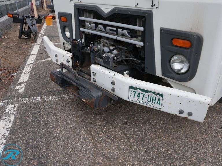 2012 Mack LEU613 T/A Side Loader Trash Truck - Roller Auctions