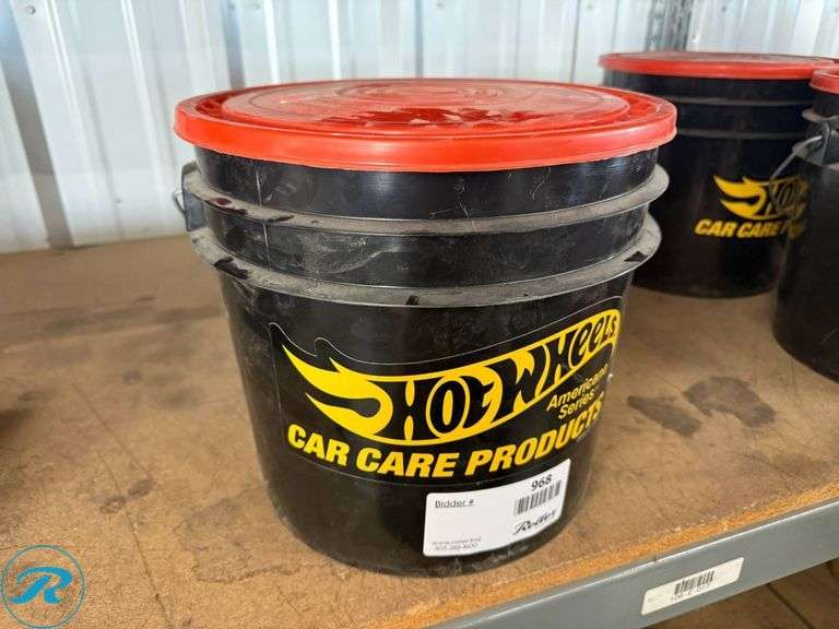 Hot Wheels Car Care Products Kit Including Cleaners, Accessories, and ...