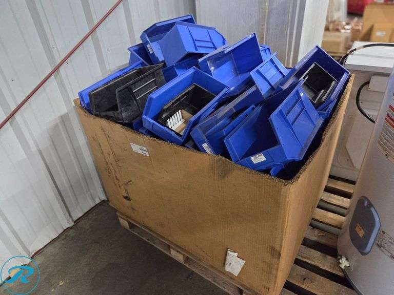Gaylord of Blue and Black Plastic Storage Bins - Roller Auctions