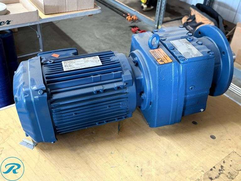 SEW-Eurodrive RF67 DRN90L4 Motor and Gearbox, 230/460V Configuration ...