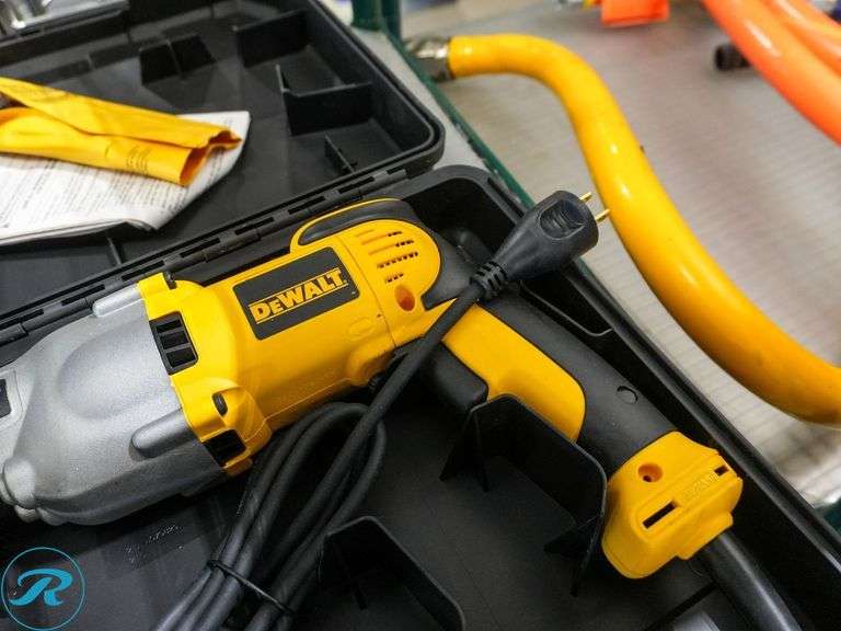 DeWalt DWD520 1/2" VSR Hammer Drill - Roller Auctions
