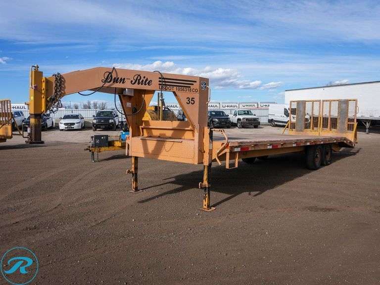 2009 Dun-Rite T/A Gooseneck Equipment Trailer - Roller Auctions