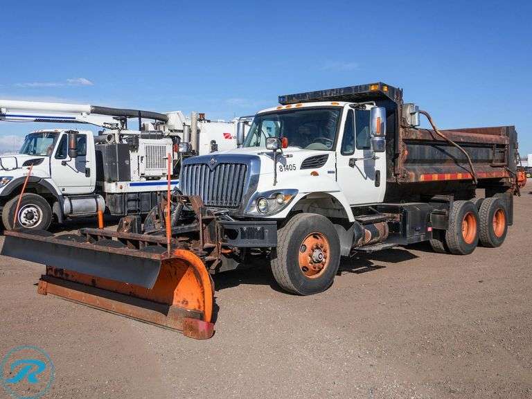 2008 International WorkStar 7400 T/A Dump Truck - Roller Auctions