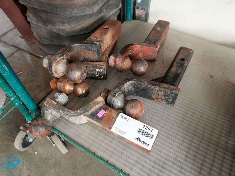 (5) Assorted Ball Hitches - Roller Auctions