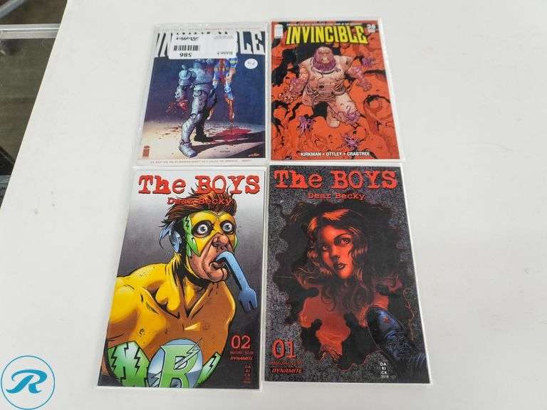 (4) Comic Books Consisting of Invincible & The Boys - Roller Auctions