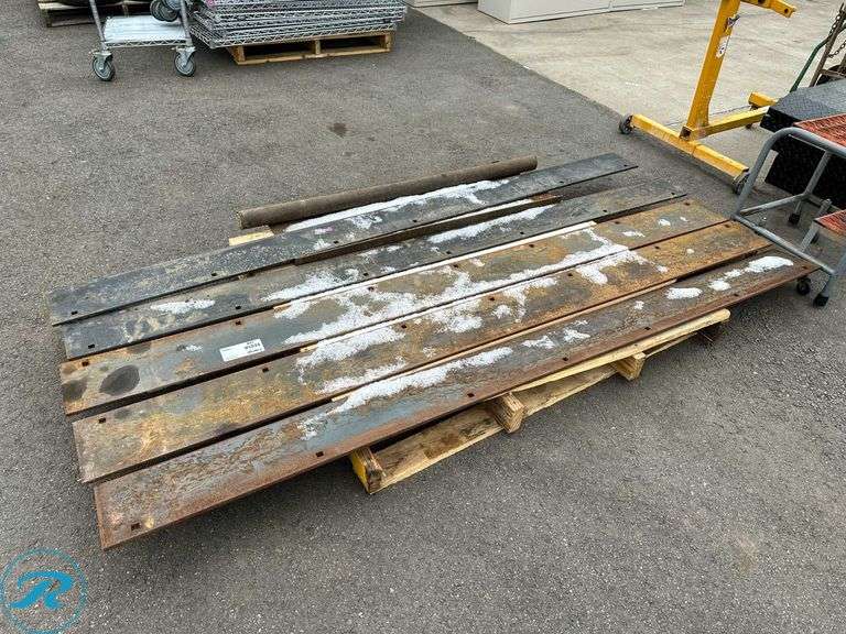 Pallet of Snow Plow Edges - Roller Auctions