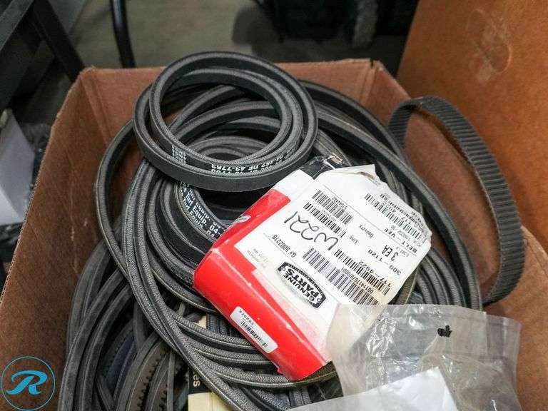 Box of Belts - Roller Auctions