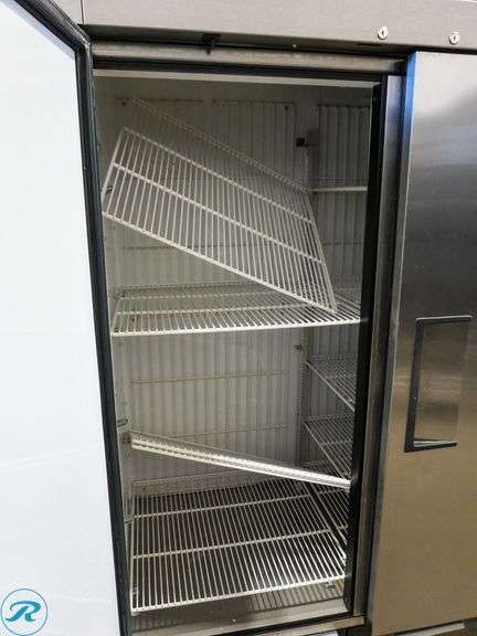True T-72F 3 Door Reach In Freezer - Roller Auctions