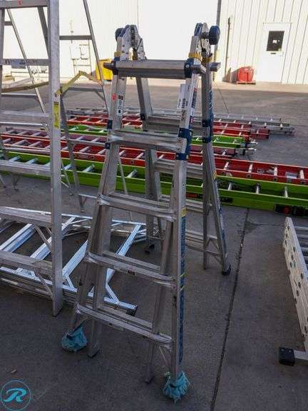 Werner Multi Position Pro Extension / Step Ladder, 21' - Roller Auctions