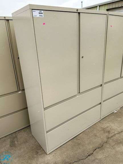 (5) Locking Cabinets - Roller Auctions