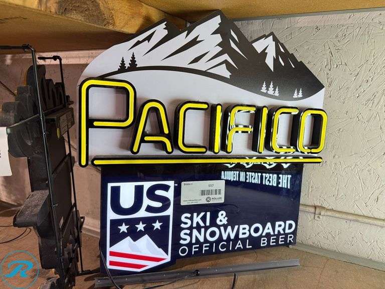 Pacifico Lighted Sign - Roller Auctions
