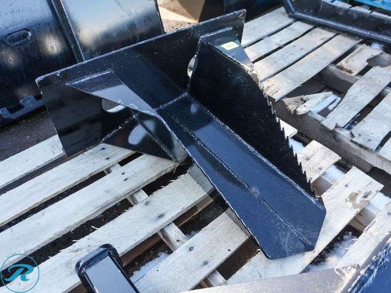 New Kit Containers Tree Spade Bucket Attachment to Fit Mini Skid Steer ...