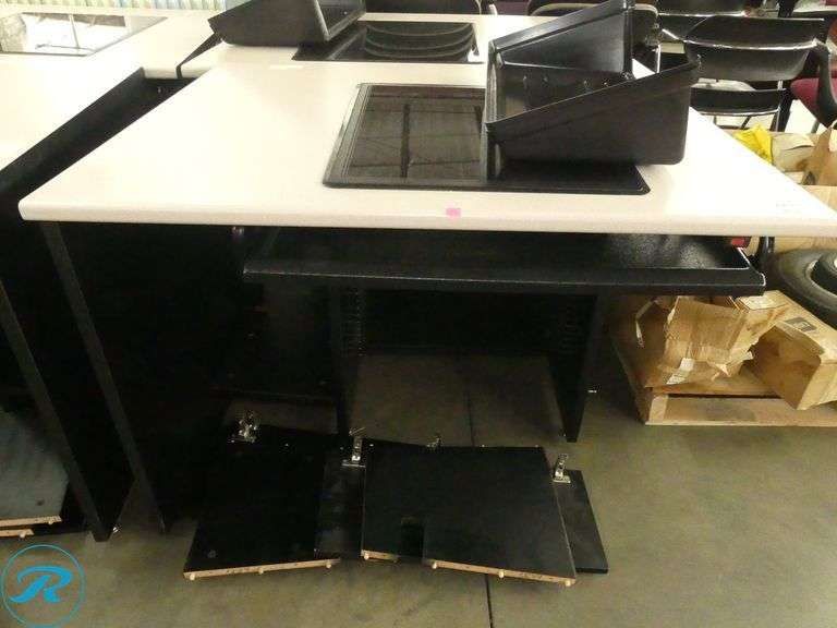 (4) Computer Work Stations - Roller Auctions