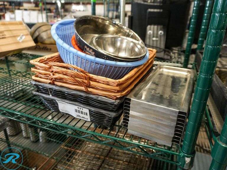 Assorted Trays and Baskets - Roller Auctions