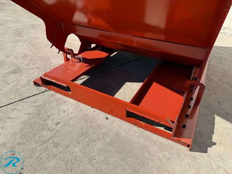 New Kit Containers Self-Dumping Hopper With Forklift Pockets, 1.5 Cu ...