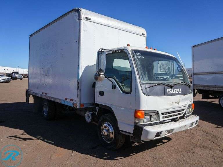 2001 Isuzu S/A Van Body Truck - Roller Auctions