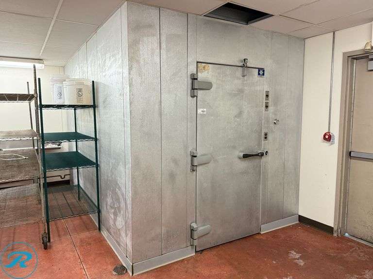 Kolpak Walk-In Combination Refrigerator / Freezer, 93" x 151" x 96 ...