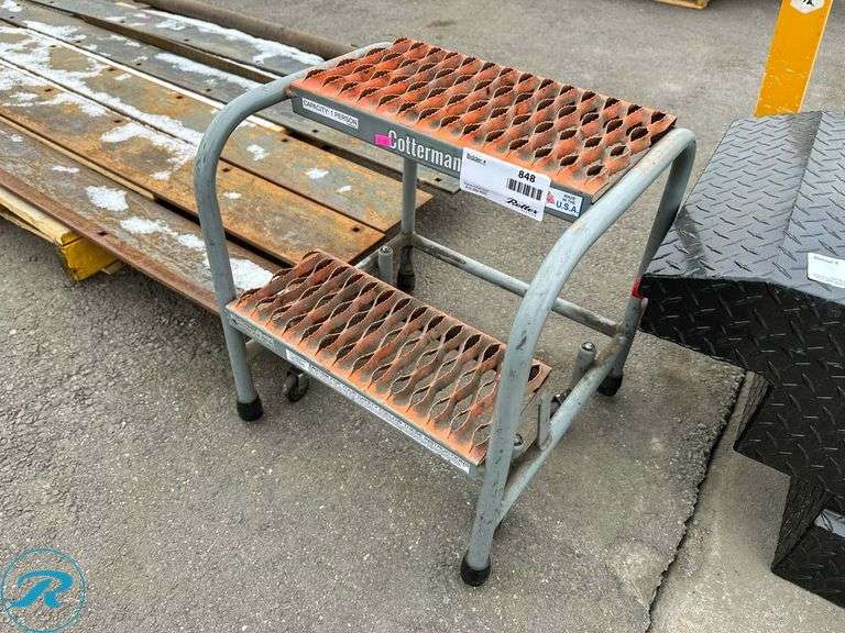 Cotterman Step Stool - Roller Auctions