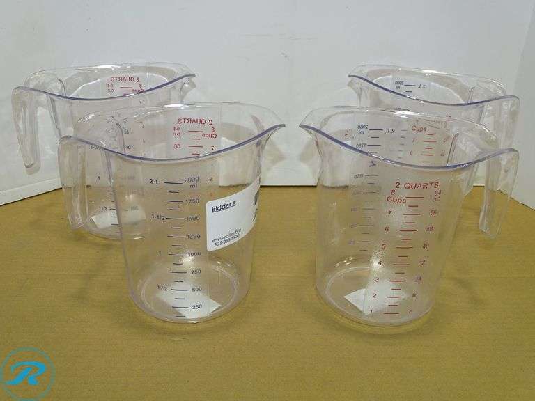 (4) New PMCP-200 2 Quart Poly Measuring Cups - Roller Auctions