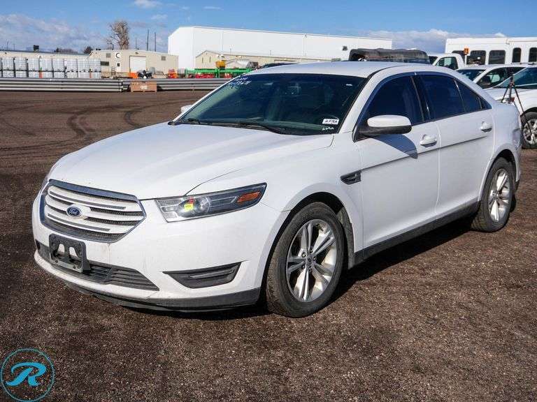 2014 Ford Taurus SEL FWD - Roller Auctions