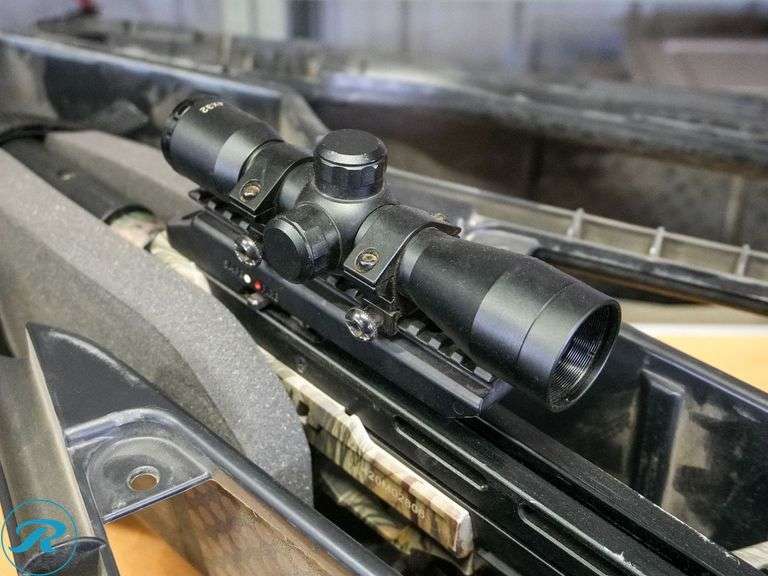 Center Point Sniper Elite 370 Crossbow - Roller Auctions