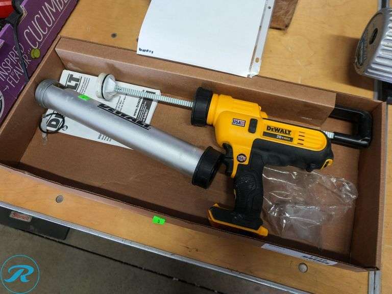 Dewalt DCE580 Cordless Caulk Gun, 20V - Roller Auctions
