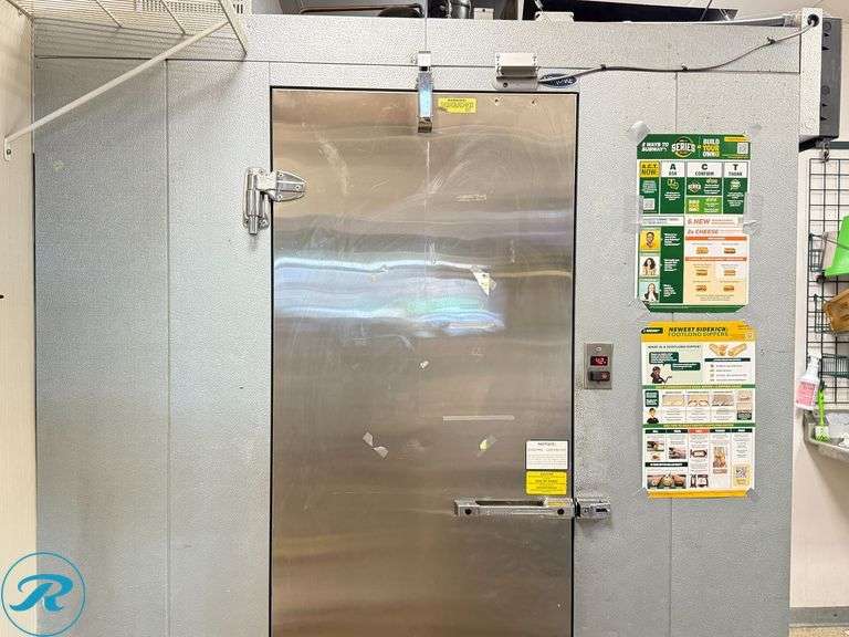 Norlake Walk In Self Contained Combo Regrigerator / Freezer and (2) KE2 ...