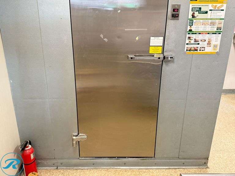 Norlake Walk In Self Contained Combo Regrigerator / Freezer and (2) KE2 ...