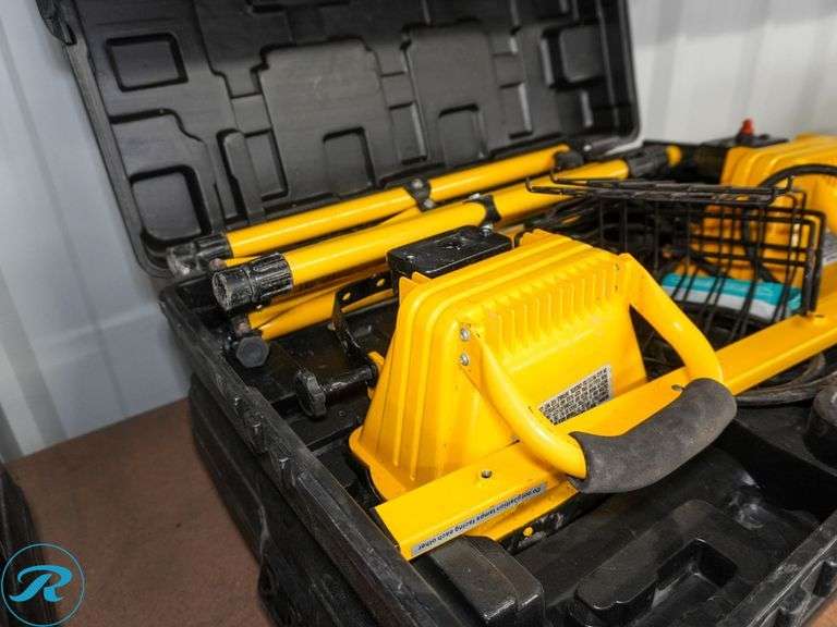 (2) LumaPro Work Light Kits - Roller Auctions