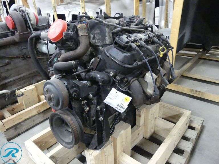 2002 GMC 8.1 Gasoline Engine, Running When Pulled From GMC C6500, 352,464 Miles on Engine ...