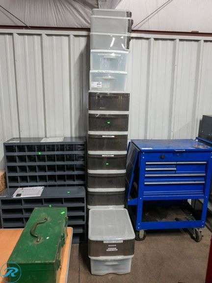 (17) Stacking Organizers - Roller Auctions