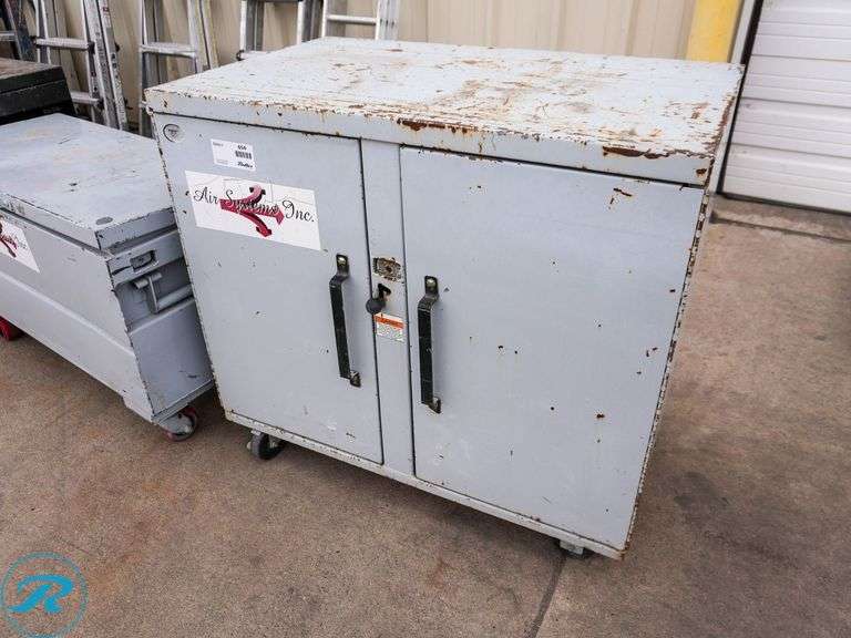 Job Box On Casters - Roller Auctions