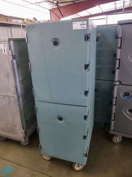 (3) Cambro 1826DTC Hot / Cold Carts - Roller Auctions