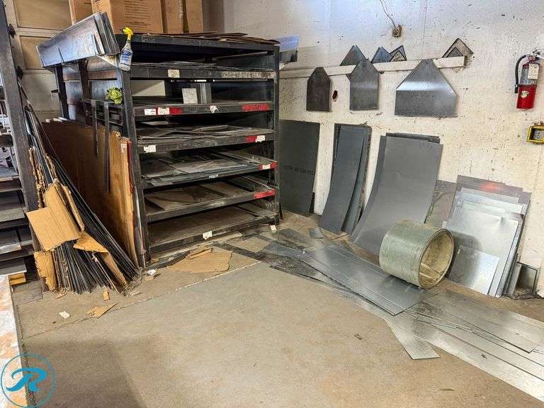 Rack for Sheet Metal With Scraps - Roller Auctions
