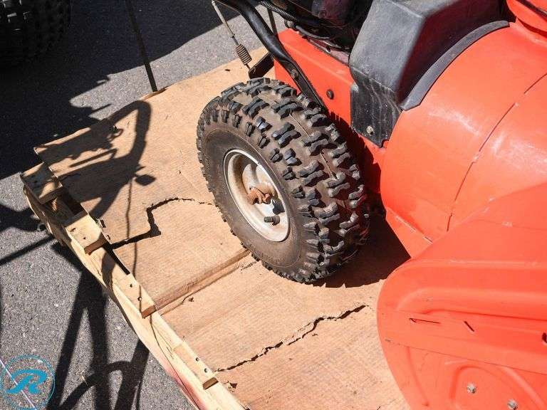 Ariens 8526 Snow Blower - Roller Auctions