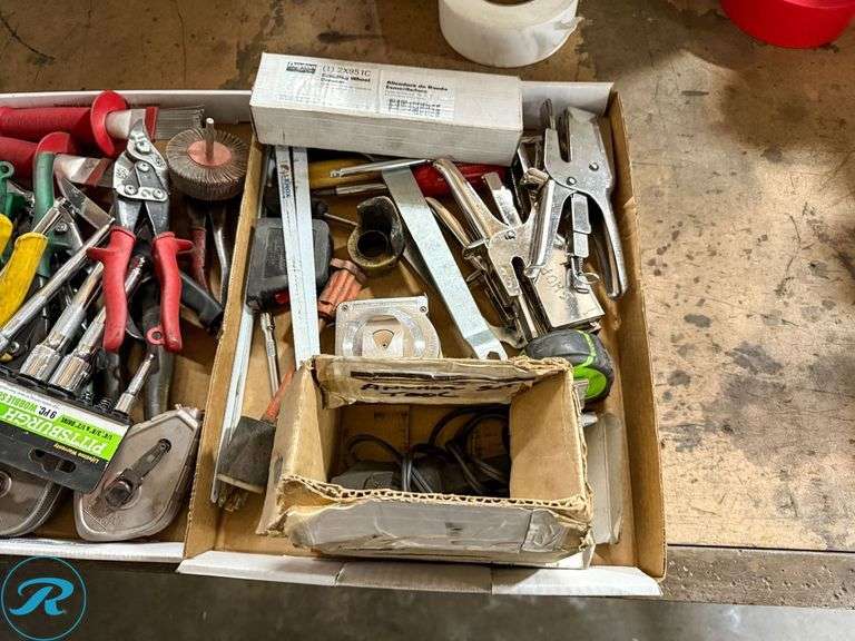 (5) Trays of Hand Tools - Roller Auctions