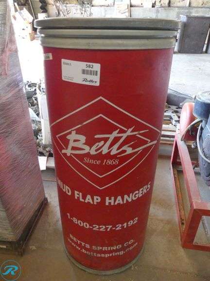 Drum of Betts Mudflap Hangers - Roller Auctions
