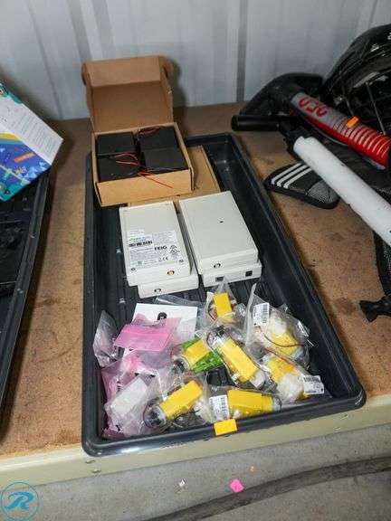Tray of Electronic Components - Roller Auctions