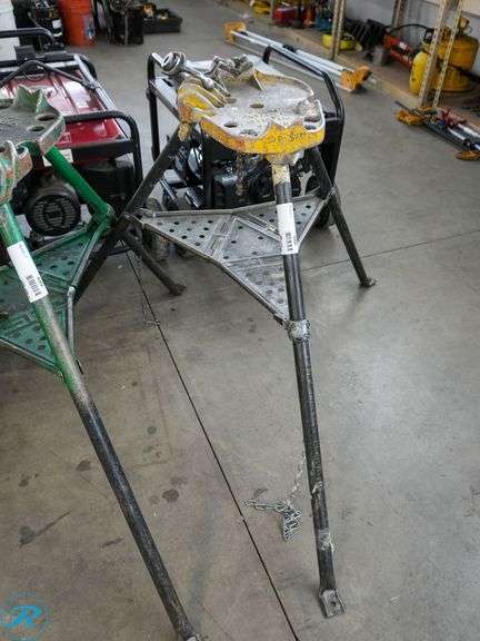 Rigid Tri-Stand - Roller Auctions