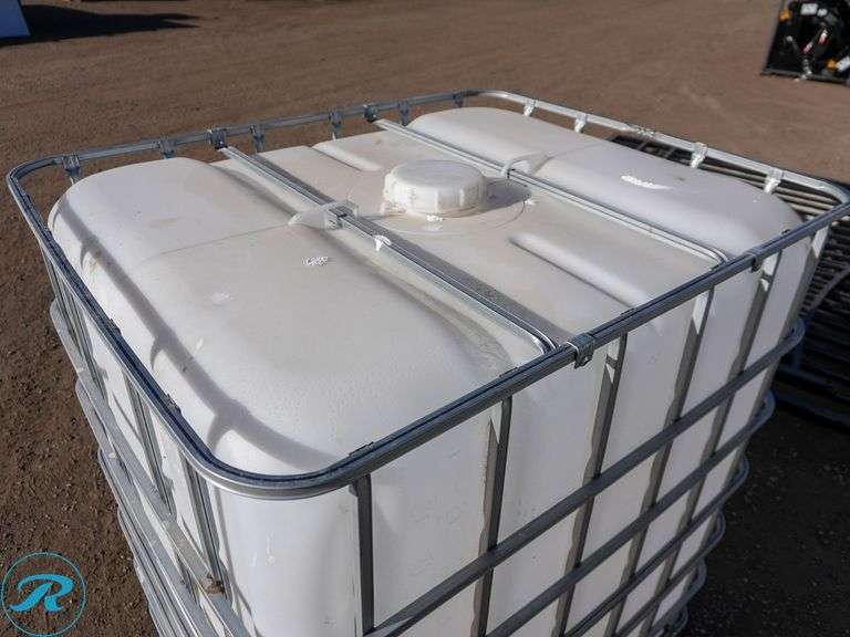 330-Gallon Caped Poly Tank, Food Grade, Triple Rinsed, 2" MPT Valve ...