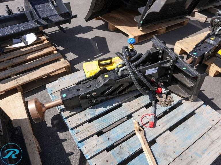 New Giyi GY-D45 Hydraulic Post Driver Attachment to Fit Mini Skid Steer ...