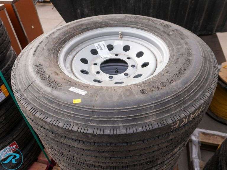 (5) 2020 Hercules H-901 ST235/80R16 Tires With Wheels - Roller Auctions