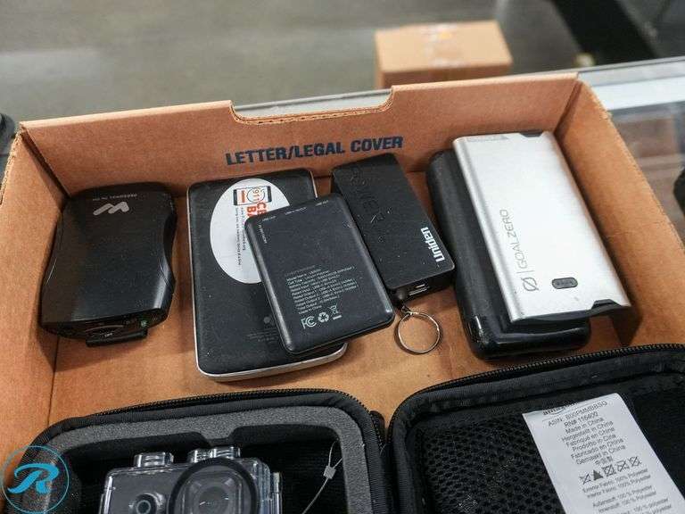 Akaso Brave 6 Plus Camera and Power Banks - Roller Auctions