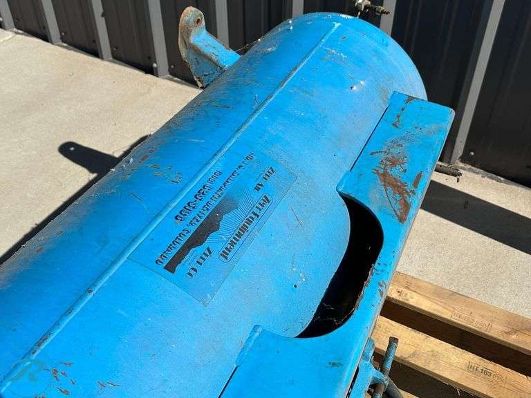 Horizontal Compressor Tank With Control Box - Roller Auctions