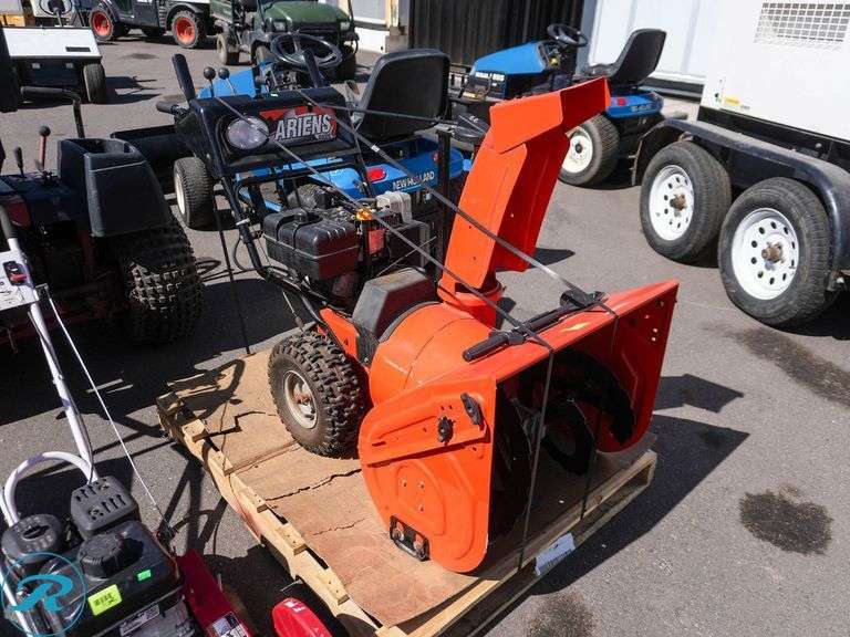 Ariens 8526 Snow Blower - Roller Auctions