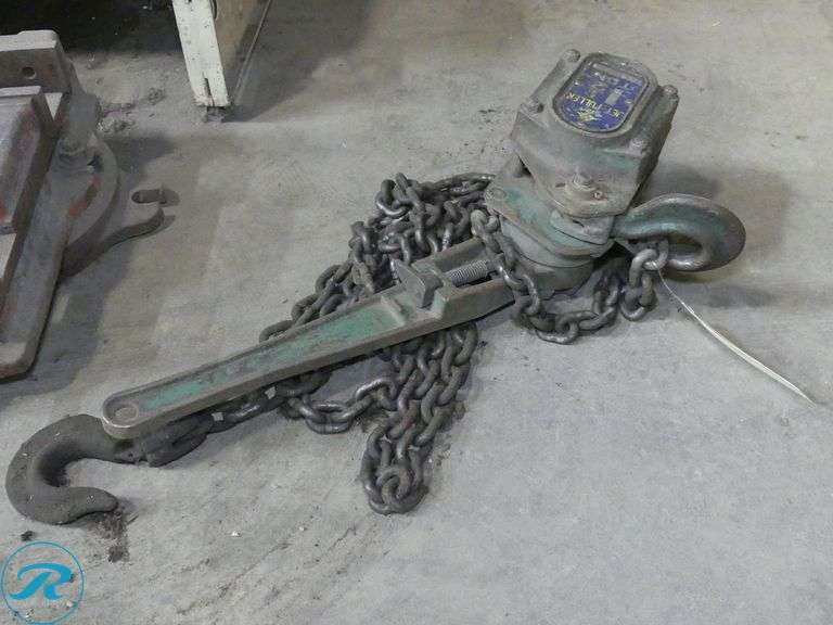 Jet Puller 7S-11892 1-1/2 Ton Chain Hoist - Roller Auctions