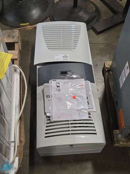 Rittal Enclosure Air Conditioner Model SK 3308100 400/460V 12A Cooling ...